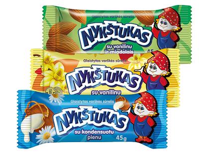 „Glaistytas varškės sūrelis NYKŠTUKAS, 9 rūšių, 21–25 % rieb., 3 vnt. x ...