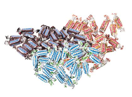 „Saldainiai BOUNTY; SNICKERS; TWIX, 3 rūšių, sveriami, 1 kg ...